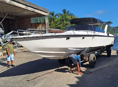 Lancha Panther 33 a venda